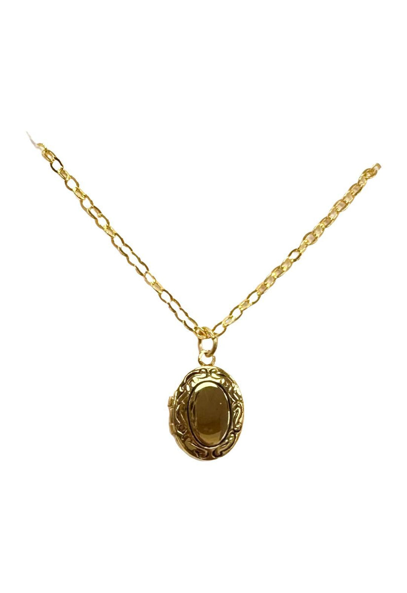 Classic Baby Gold Oval Locket Necklace – Olly-Olly