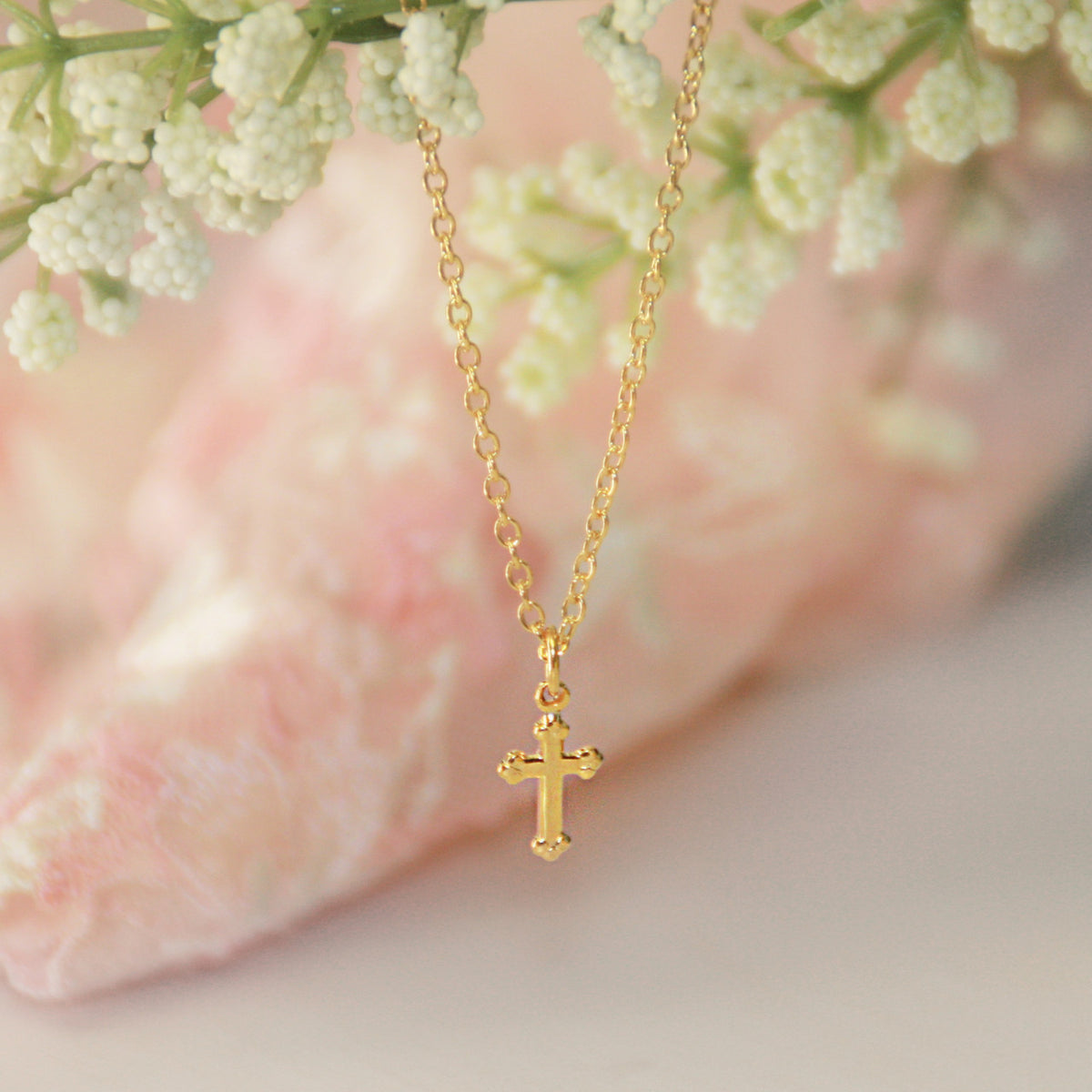 Collectables Gold Filled Cross Necklace – Olly-Olly
