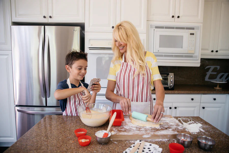 Intro to Baking: Junior Baker Baking Set – Olly-Olly